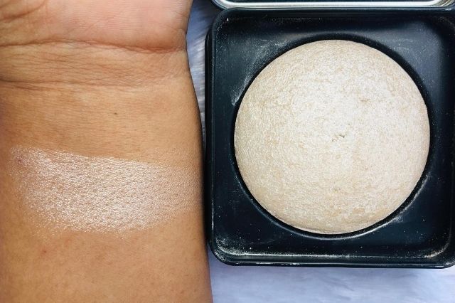 PAC Baked Highlighter Review & Swatch – RJ Mahek